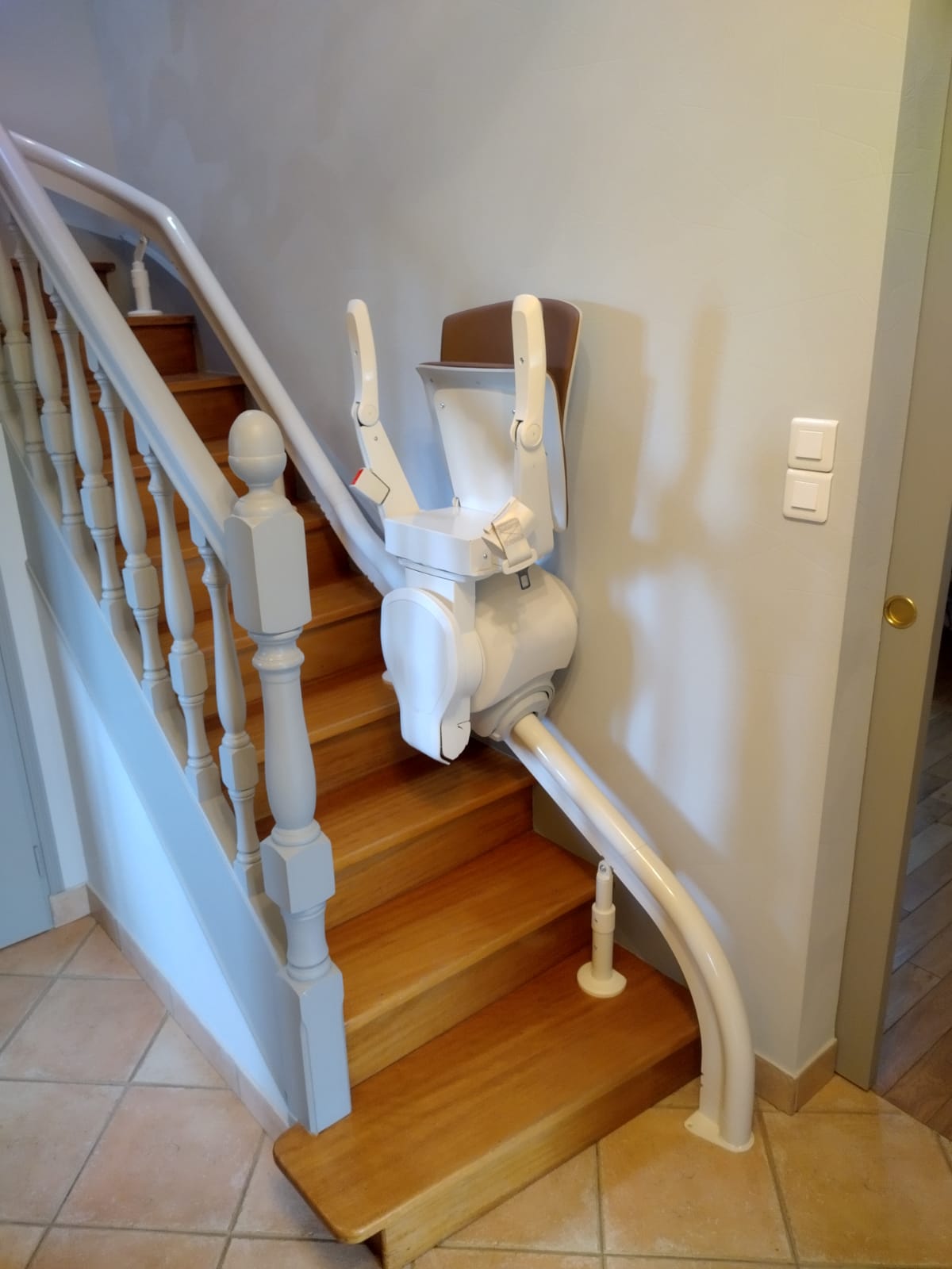 Guide complet installation d'un monte escalier | AMEO